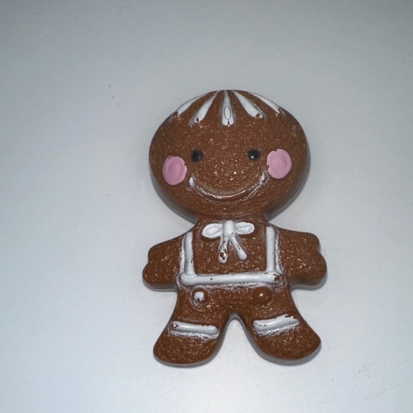 Avon | Jewelry | Vintage Avon Gingerbread Man Pin 972 Fragrance Glac ...